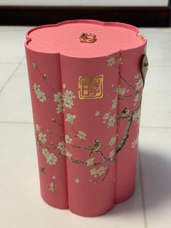 Moon cakes boxes For Sale | Gift Baskets & Hampers | Carousell Singapore
