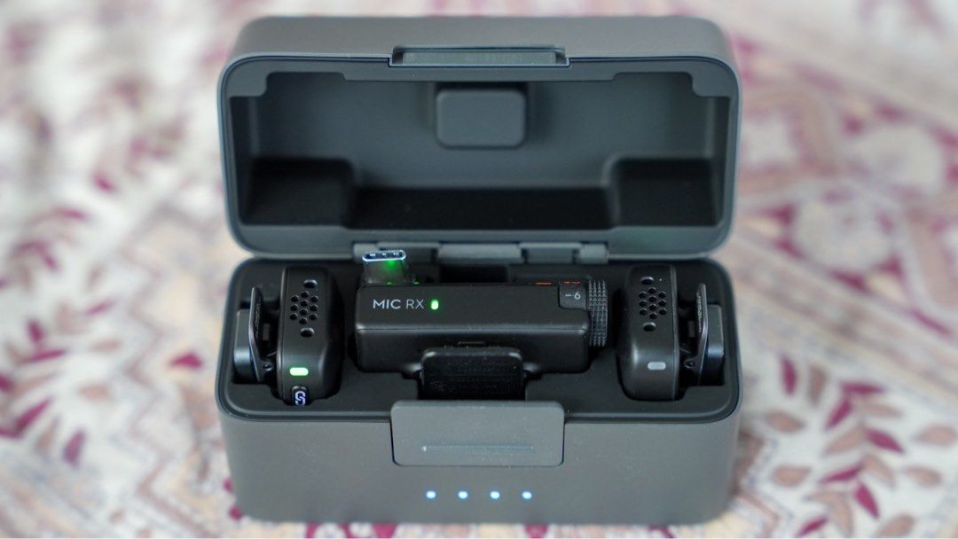 DJI Mic Mini (2 TX + 1 RX + Charging Case), Wireless Microphone for iPhone/ Camera/Dji, Audio ...