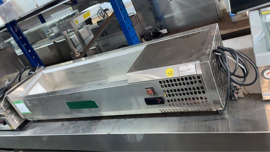 (Free delivery and warranty) 4 ft pizza toppings chiller/ salad ...