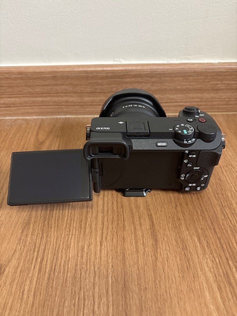 Sony Alpha a6700 Mirrorless Camera + Sony G 10-20mm F4 Lens Shutter ...
