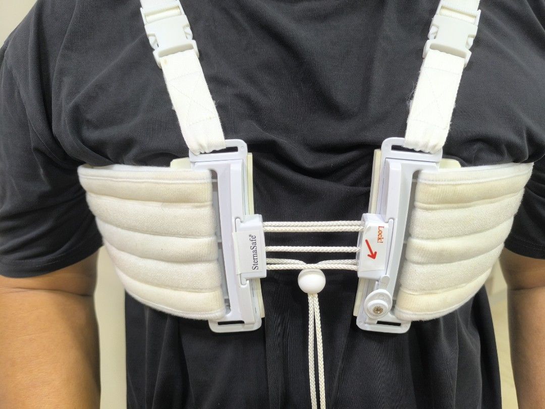SternaSafe Chest Support Brace, Health & Nutrition, Braces, Support ...