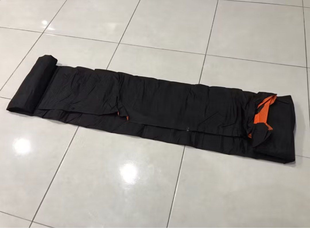 TAHAN AIR BED (TILAM ANGIN) BUILD IN PUMP, Sports Equipment, Hiking ...