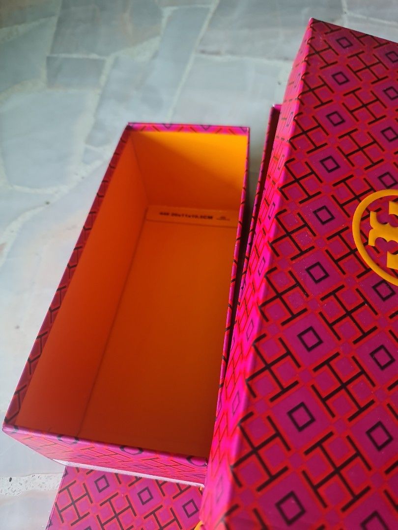 Tory Burch Shoe Box, Women's Fashion, Jewelry & Organisers, Accessory ...