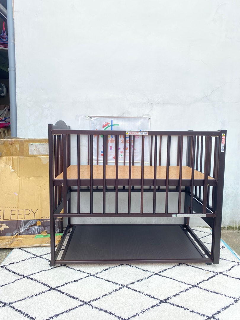 Wooden crib from Japan Mall demo pullout Sleepy bedand crib playpen ...