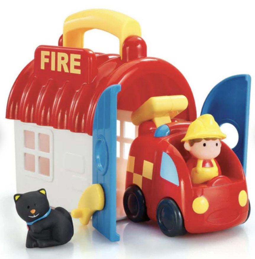 Happyland Take and Go Fire Station Playset, Hobbies & Toys, Toys ...