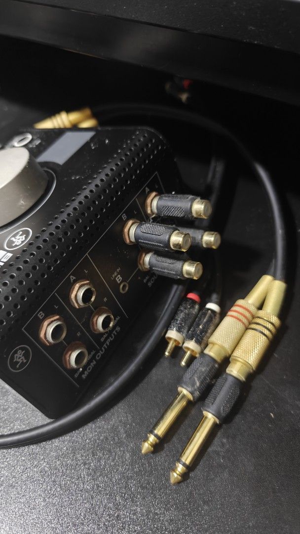 Mackie Big Knob Studio Monitor Controller, Audio, Other Audio Equipment ...