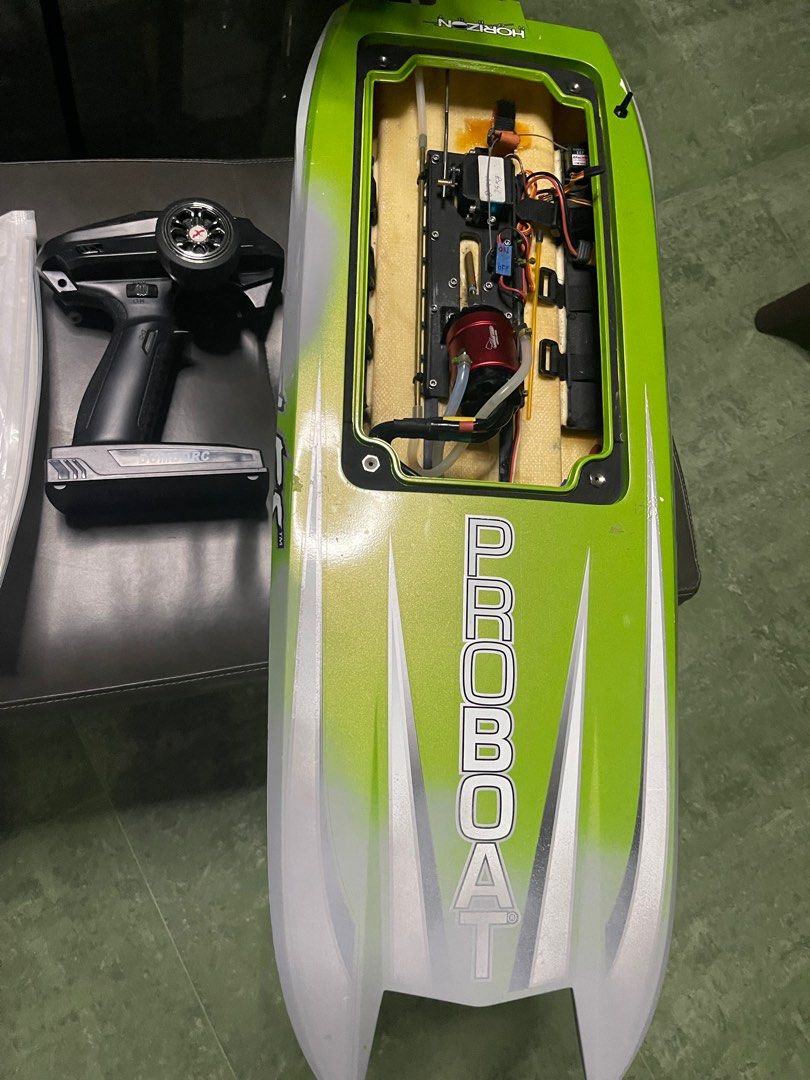 Pro Boat Horizon Hobby Veles 29 RC Boat with Transmitter, Hobbies ...