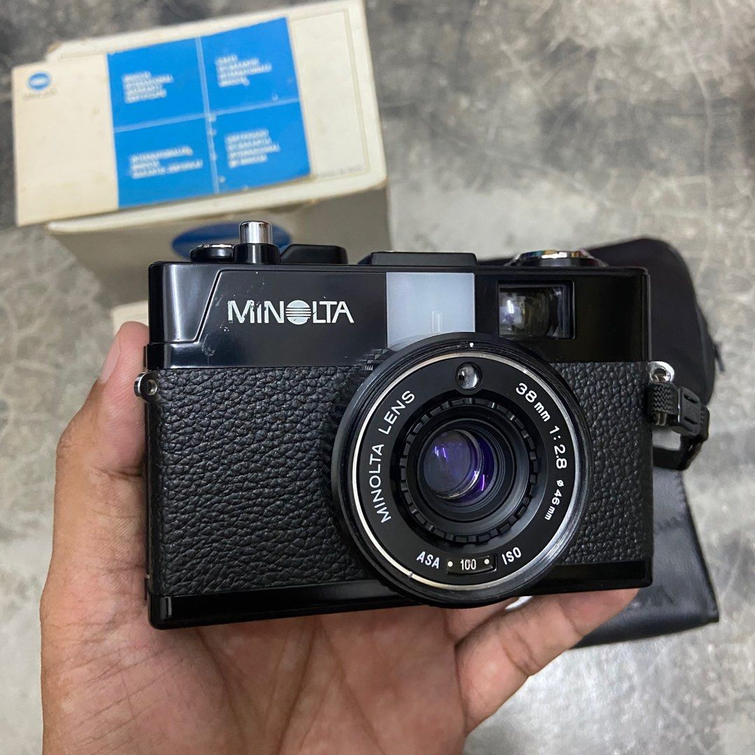 Vintage Minolta Hi Matic G2 Film Camera, Photography, Cameras on Carousell