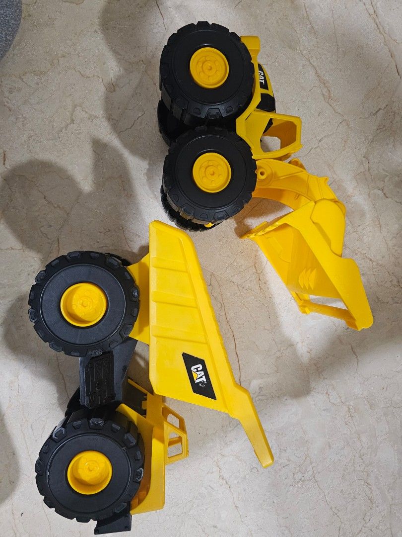 CAT Construction Toy Vehicles Set, Hobbies & Toys, Toys & Games on ...