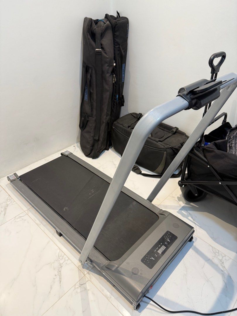Foldable Treadmill with Remote Control, Sports Equipment, Exercise ...