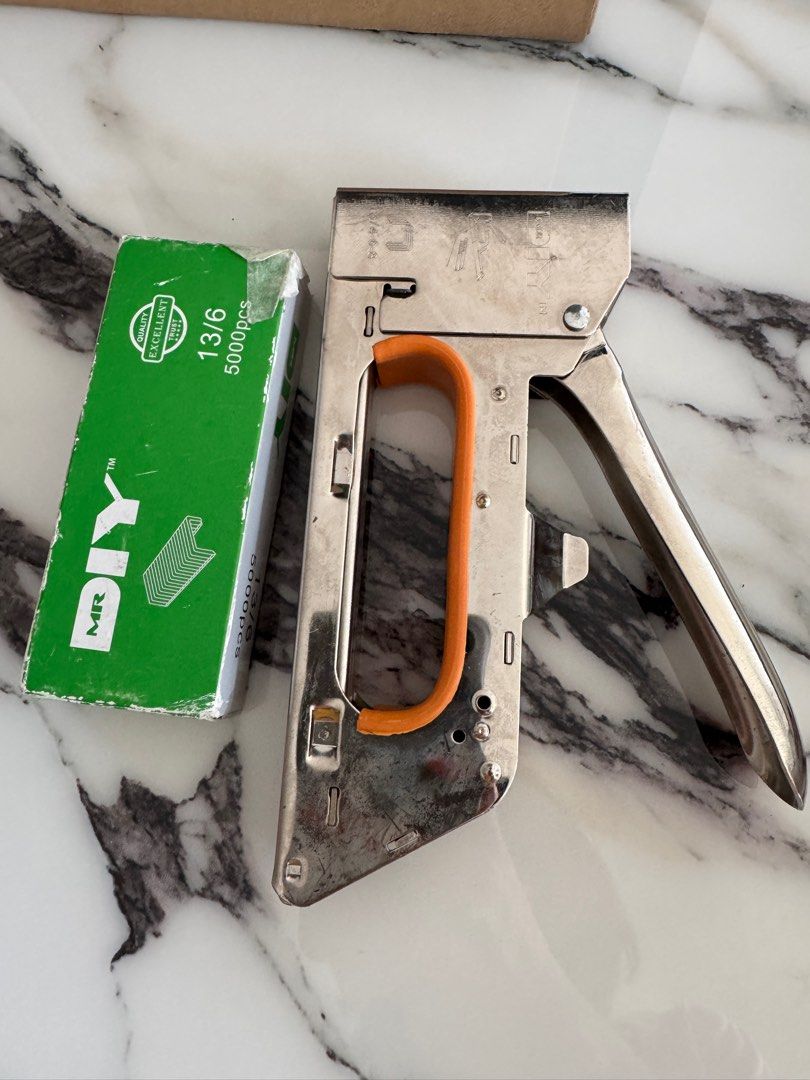 Heavy Duty Tacker Staple Gun, Hobbies & Toys, Stationery & Craft ...