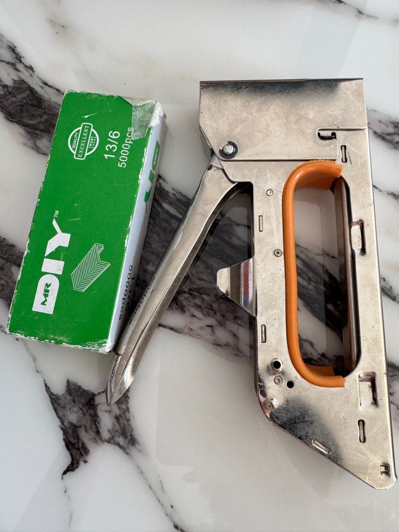 Heavy Duty Tacker Staple Gun, Hobbies & Toys, Stationery & Craft ...