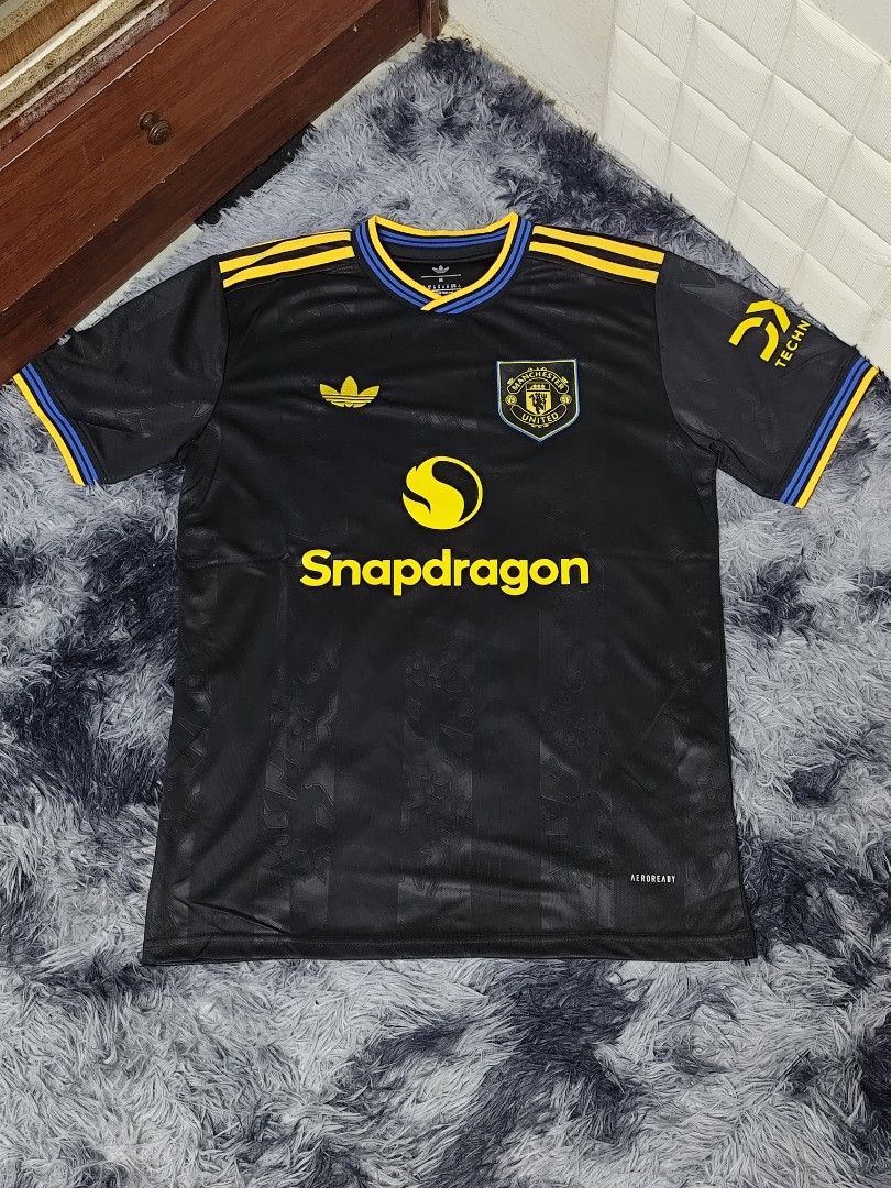 Jersey MU 25/26 3rd kit, Men's Fashion, Activewear on Carousell