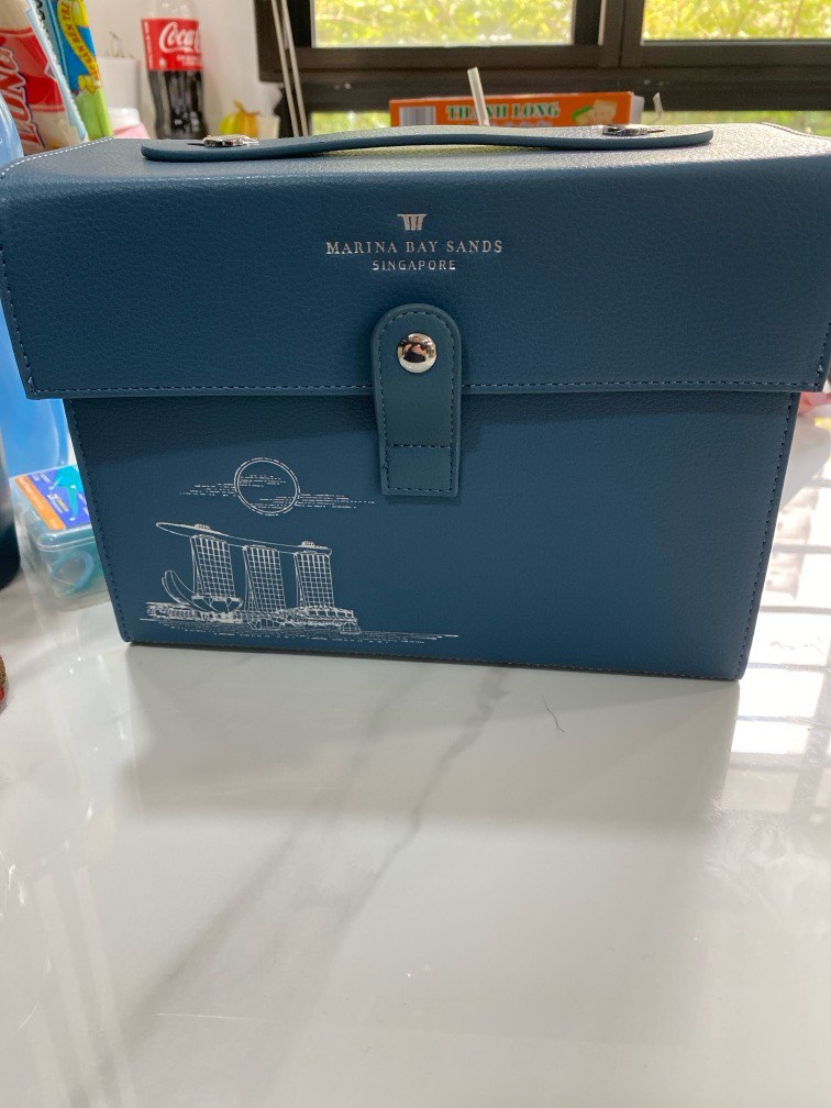 Marina Bay Sands Bag, Women's Fashion, Bags & Wallets, Shoulder Bags on ...