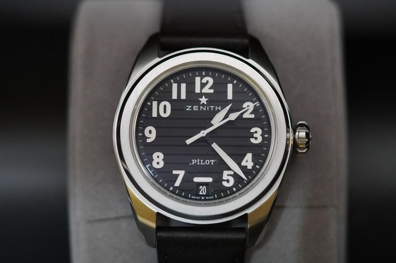 (2023) Zenith Pilot Watch Automatic 03.4000.3620/21.I001 40mm, Luxury ...