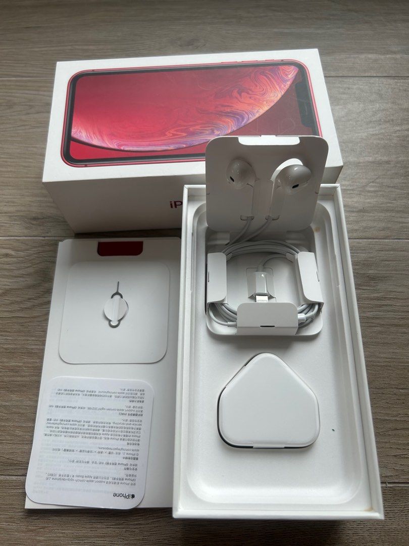 Apple iPhone XR Earphones and Charger - Brand New, Mobile Phones ...