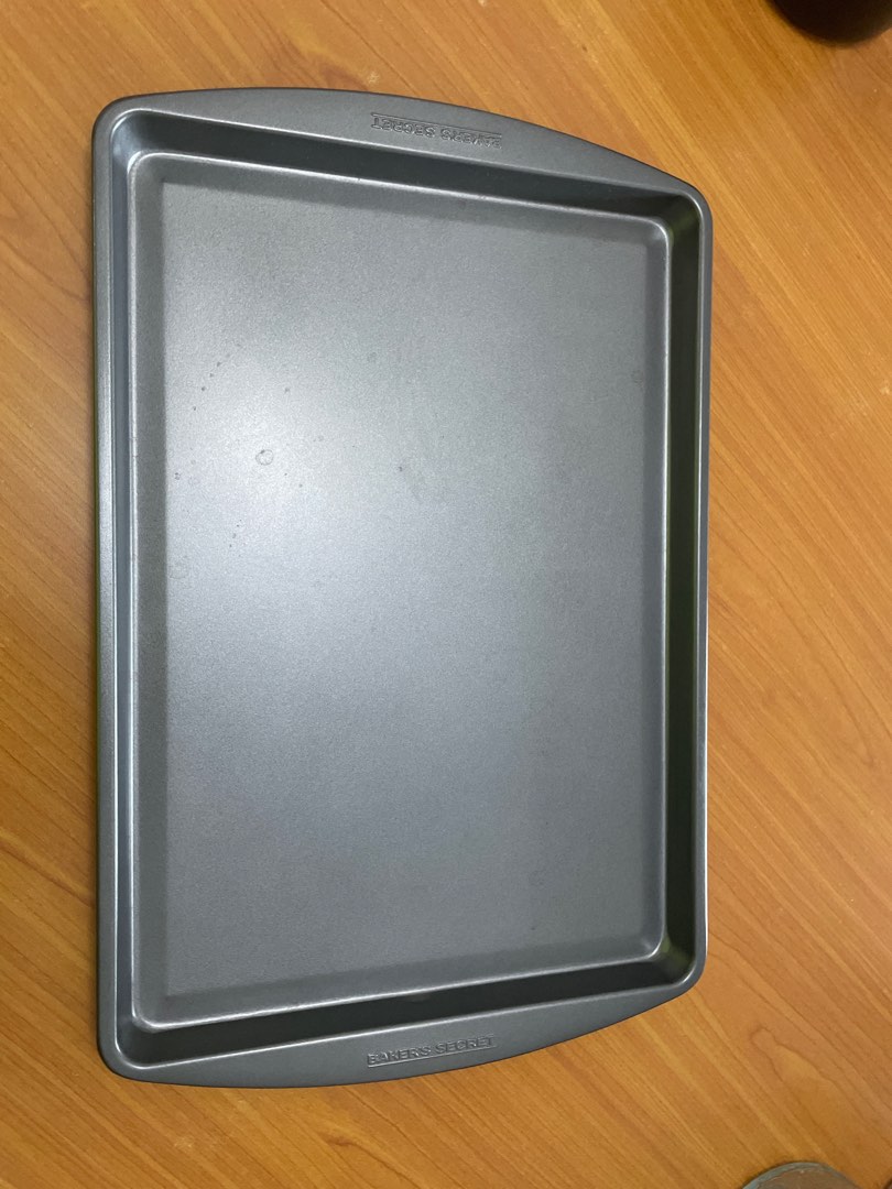Baker's Secret Baking Tray, Furniture & Home Living, Kitchenware ...
