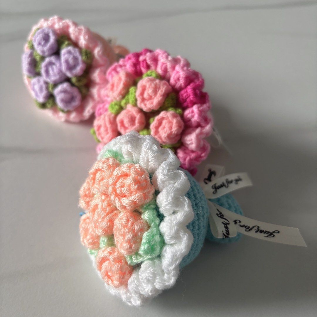 Crochet mini flower bouquet keychain, Hobbies & Toys, Flowers ...
