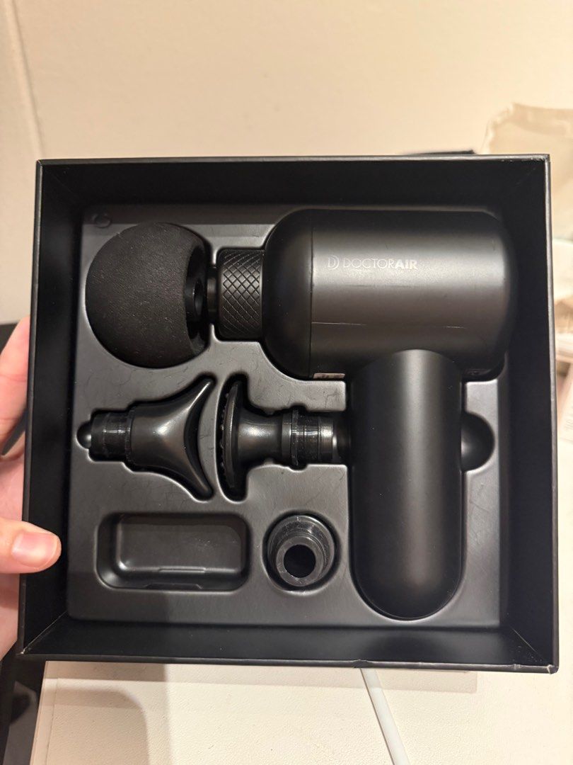 Doctor Air Recovery Gun RG-01 Tokyu Hands, Health & Nutrition, Massage ...