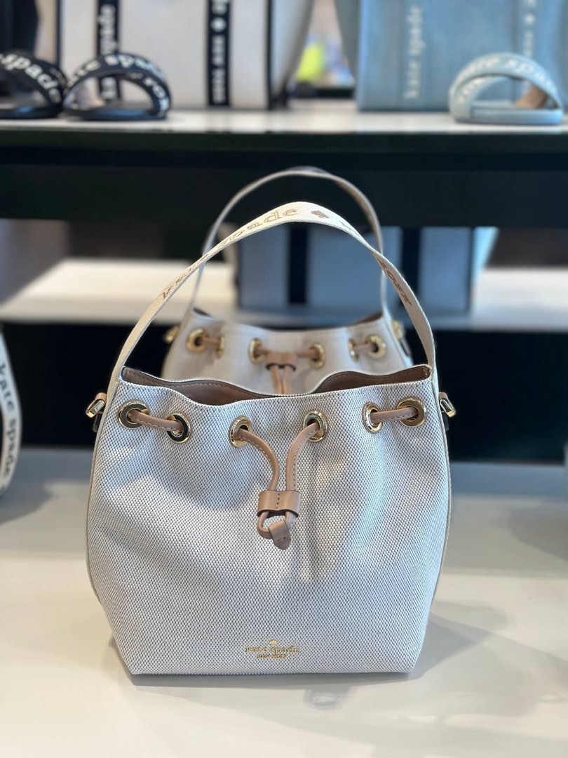 Kate Spade Kip Small Bucket, Luxury, Bags & Wallets on Carousell