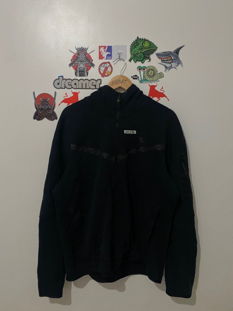 Nike TF Black Zip-Up Jacket, Men's Fashion, Coats, Jackets and ...
