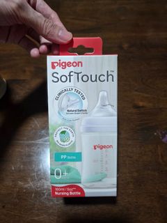 Pigeon SofTouch PP Bottle Twin Pack (160ml), Babies & Kids, Nursing ...