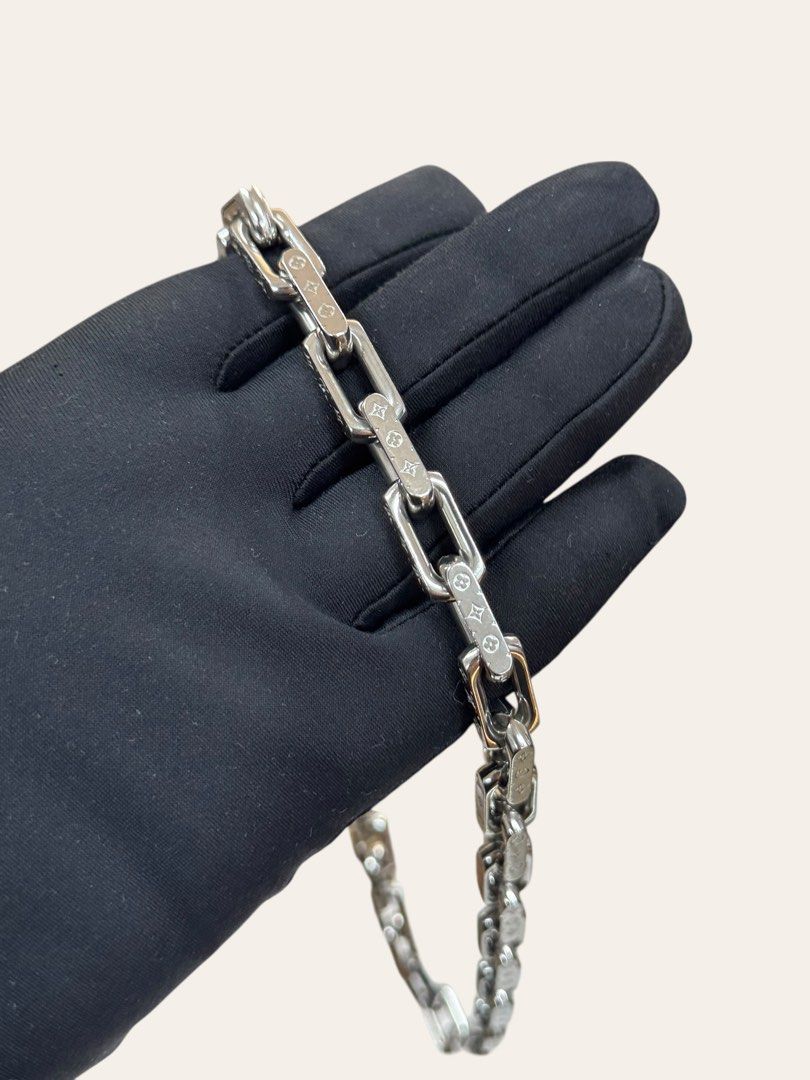 (RTP $1,280) Louis Vuitton LV Monogram Chain Necklace, Luxury ...