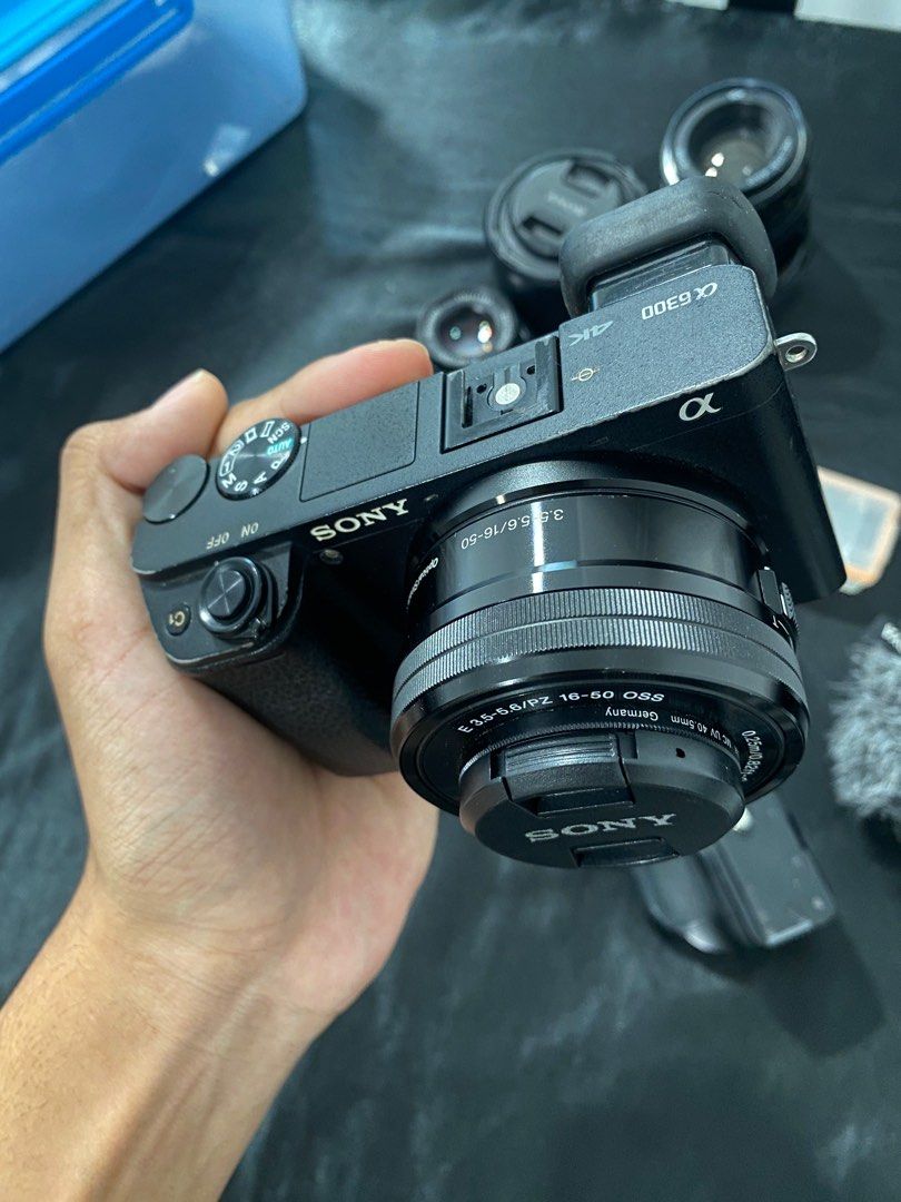 Sony A6300 Kesayangan untuk dilepaskan, Photography, Cameras on Carousell