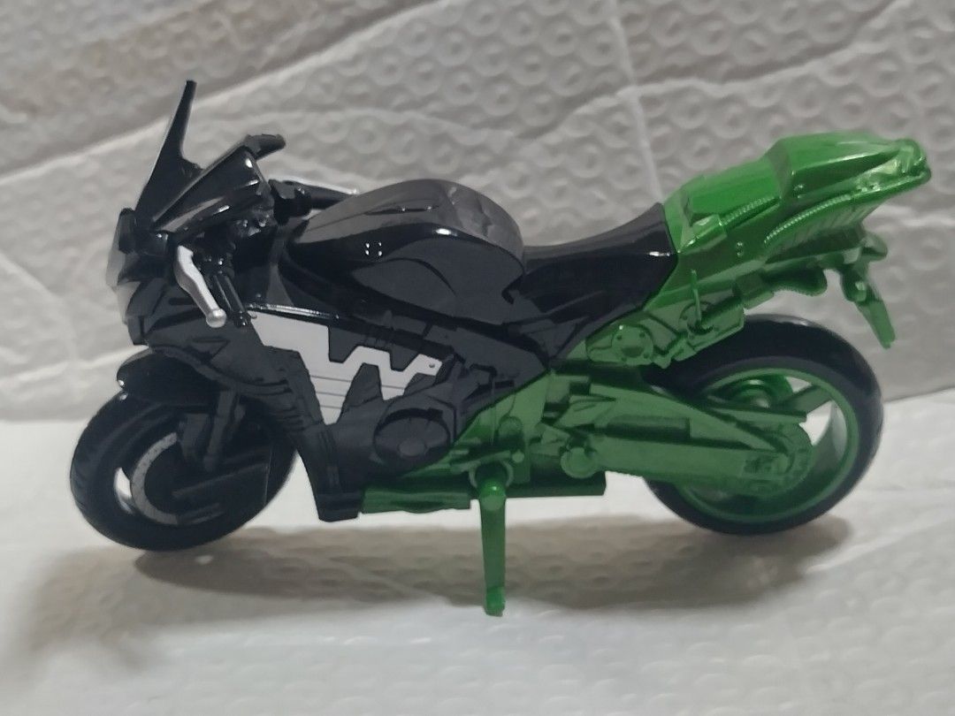 Bandai - Rider Kick's Figure RKF - Kamen Rider W - Hardboilder, Hobbies ...