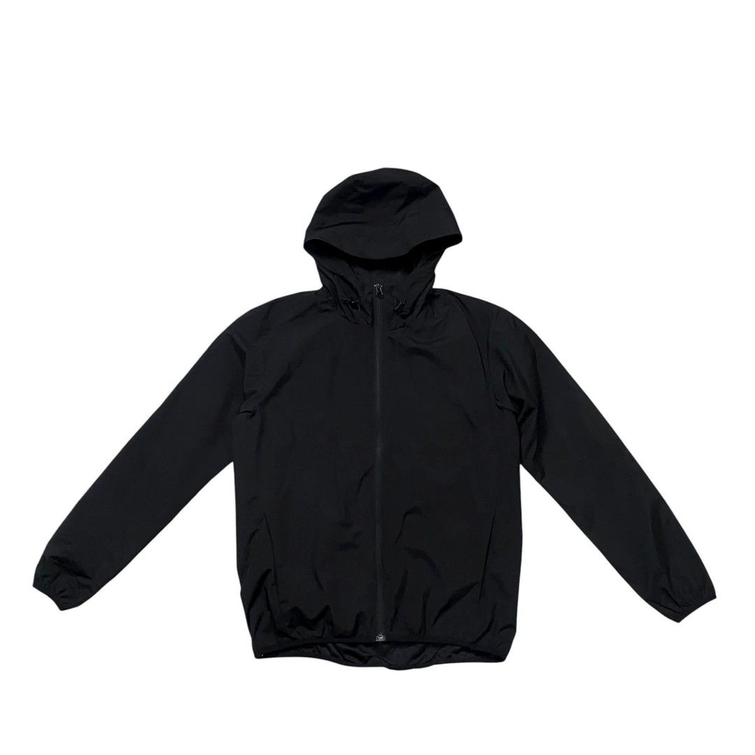 GU Black Hooded Jacket, Men's Fashion, Coats, Jackets and Outerwear on ...