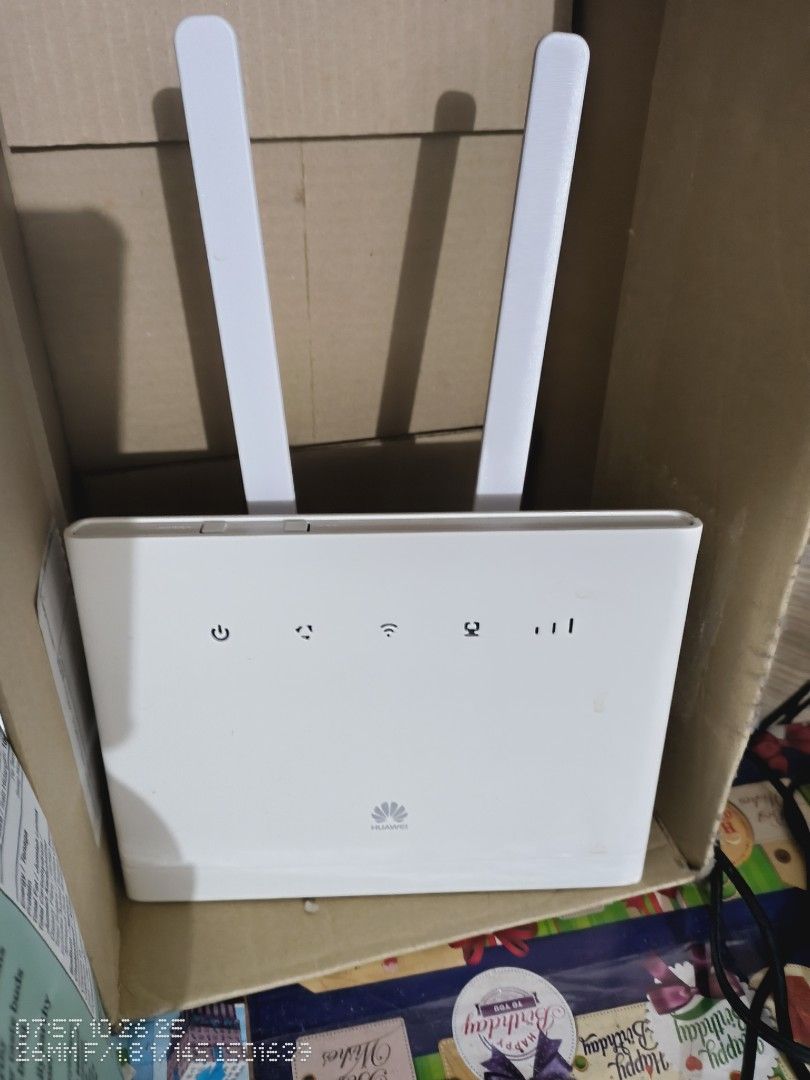 Huawei Router with Antennas, Computers & Tech, Parts & Accessories ...
