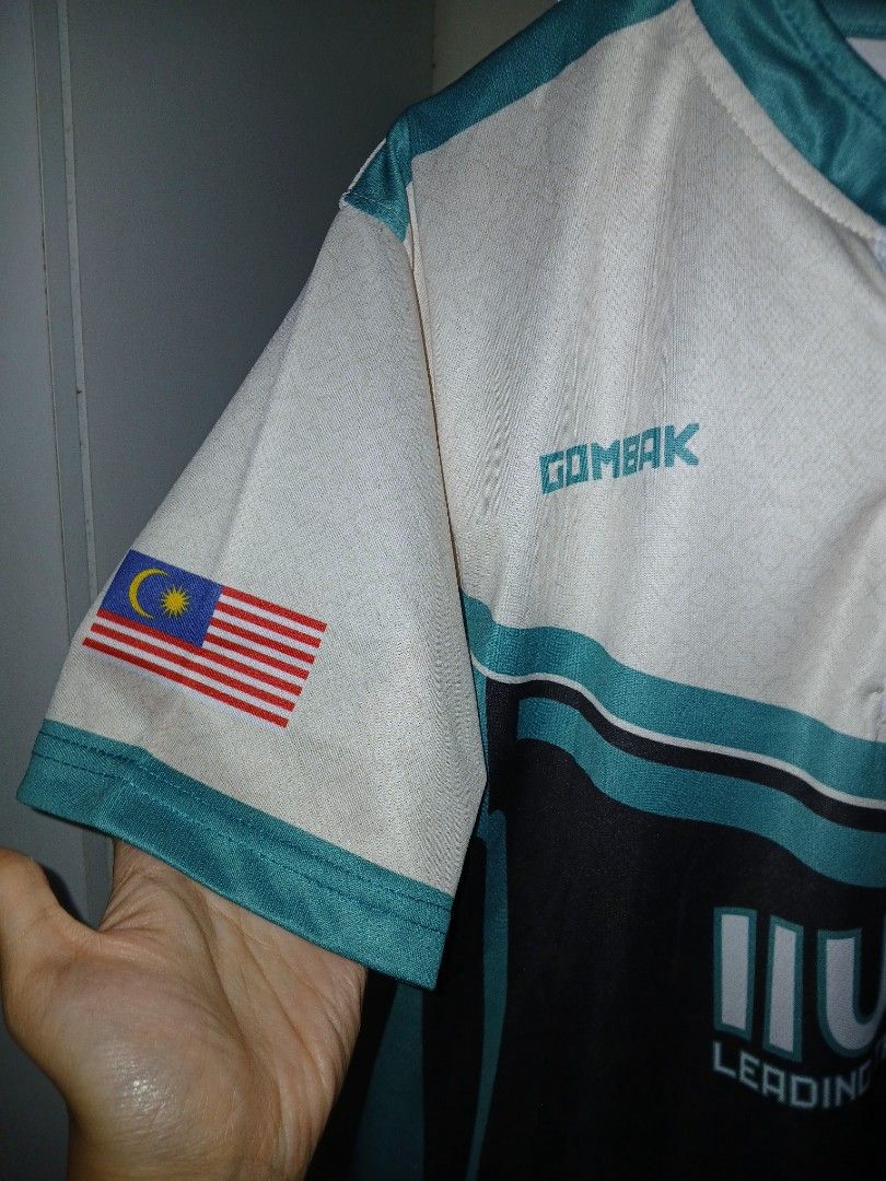 IIUM Leading The Way Jersey, Men's Fashion, Activewear on Carousell