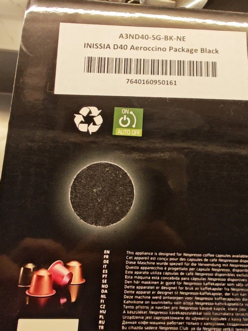 Nespresso Inissia D40 & Aeroccino3 Coffee Machine - Black, TV & Home ...