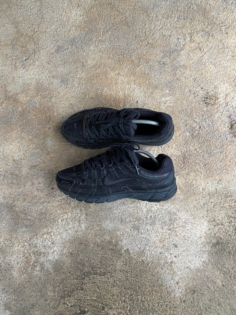 Nike P6000 Triple Black, Fesyen Pria, Sepatu , Sneakers di Carousell