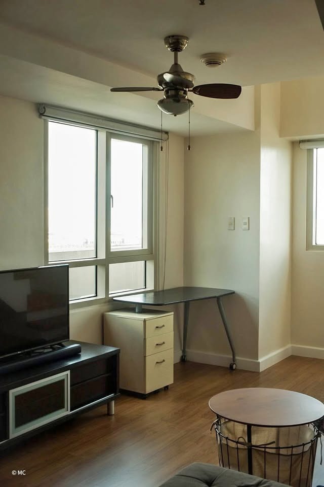 66 sqm 1-Bedroom Loft Condo Unit for Sale at The Grove by Rockwell ...