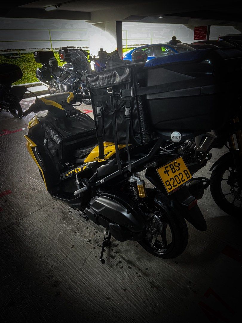 Aerox V2 Givi Rack and Box, Motorcycles, Motorcycle Accessories on ...