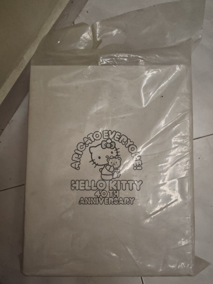 Arigato Everyone Hello Kitty 40th Anniversary, Hobbies & Toys ...