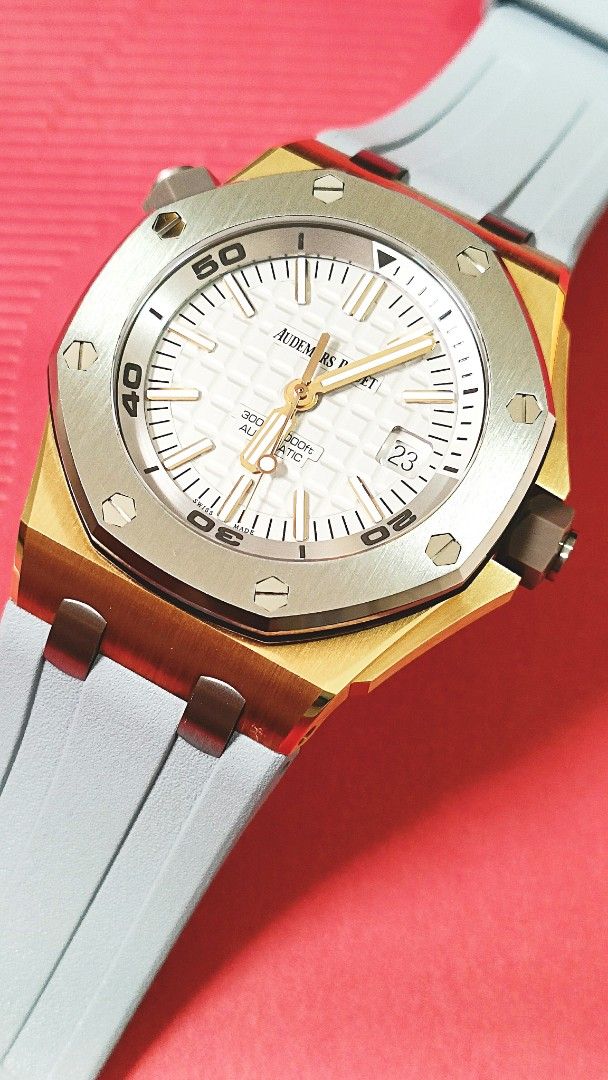 Audemars Piguet Rose Gold Case with Titanium Bezel 15711OI Japan ...