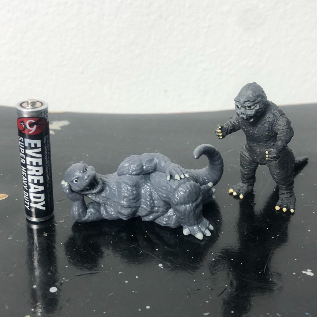 BANDAI Toho Waiting Around Godzilla 1954 & Son Minilla Kaiju Monster ...