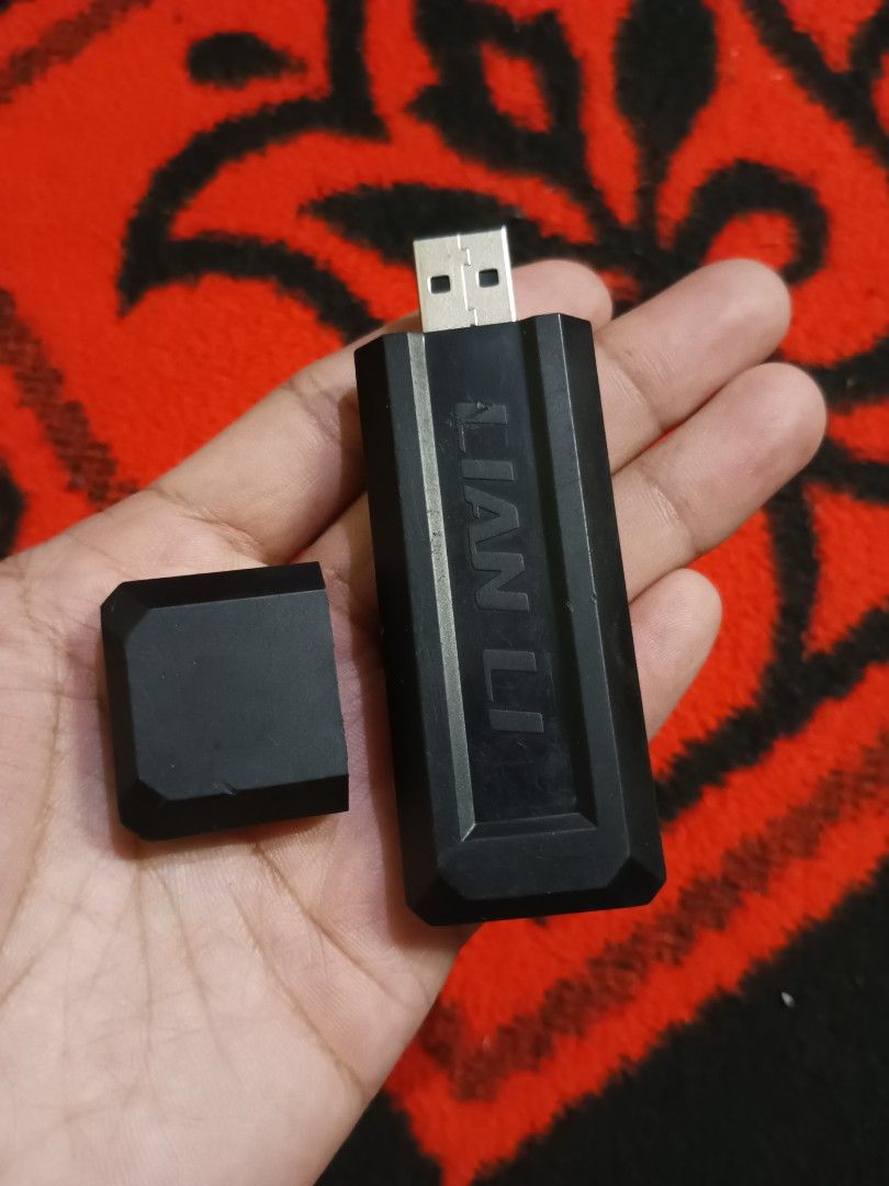 Lian Li Wireless Controller USB stick for Desktop PC fans, Computers ...
