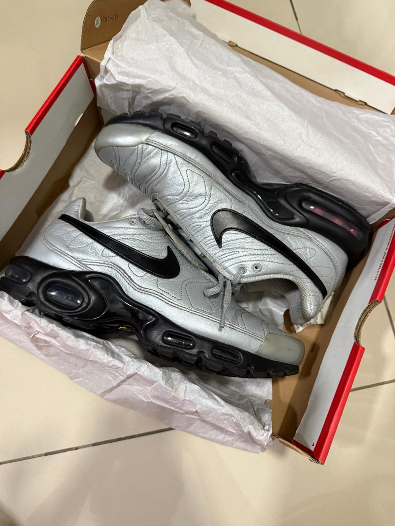 Nike Air Max Tn Plus, Men's Fashion, Footwear, Sneakers on Carousell