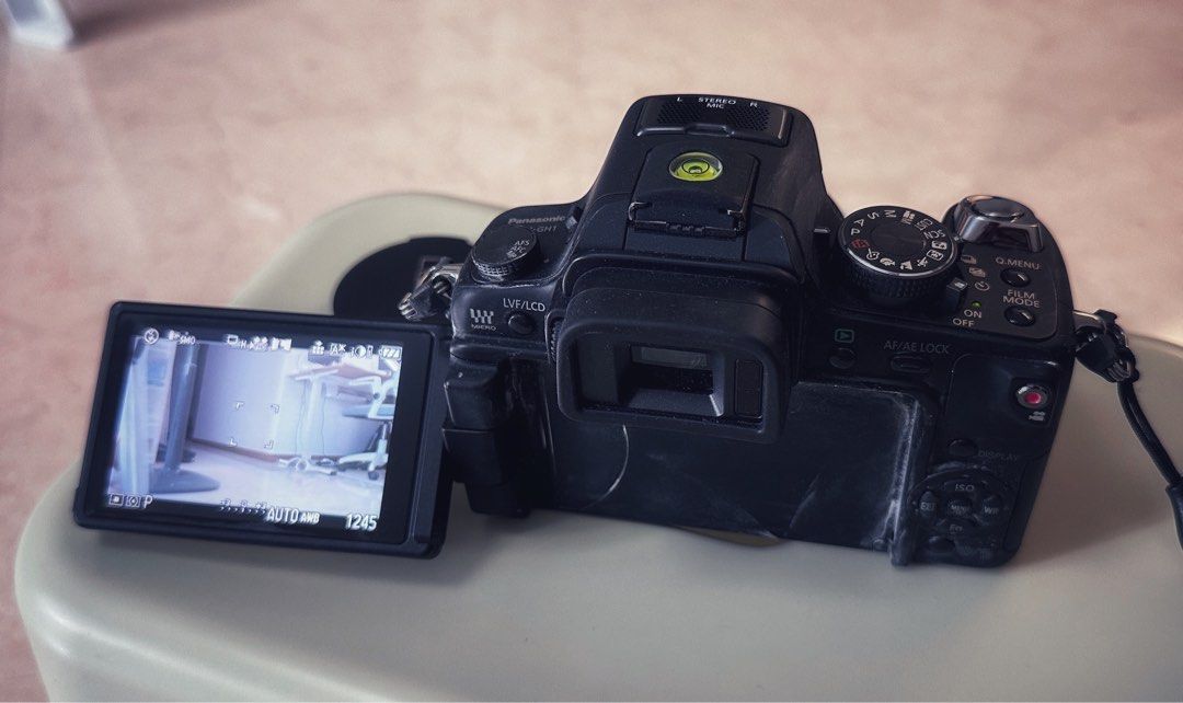 Panasonic Lumix GH1 Camera Body ONLY, Photography, Cameras on Carousell