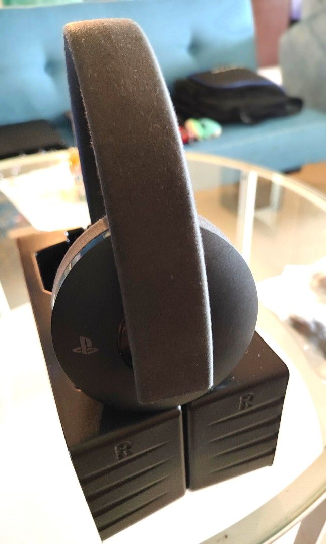 Sony PlayStation Gold Wireless Headset, Audio, Headphones & Headsets on ...