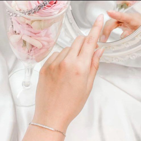 The Starry Co - Juliet Bar Bracelet, Women's Fashion, Jewelry ...