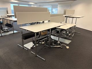 Usm table 出售 | Carousell Hong Kong