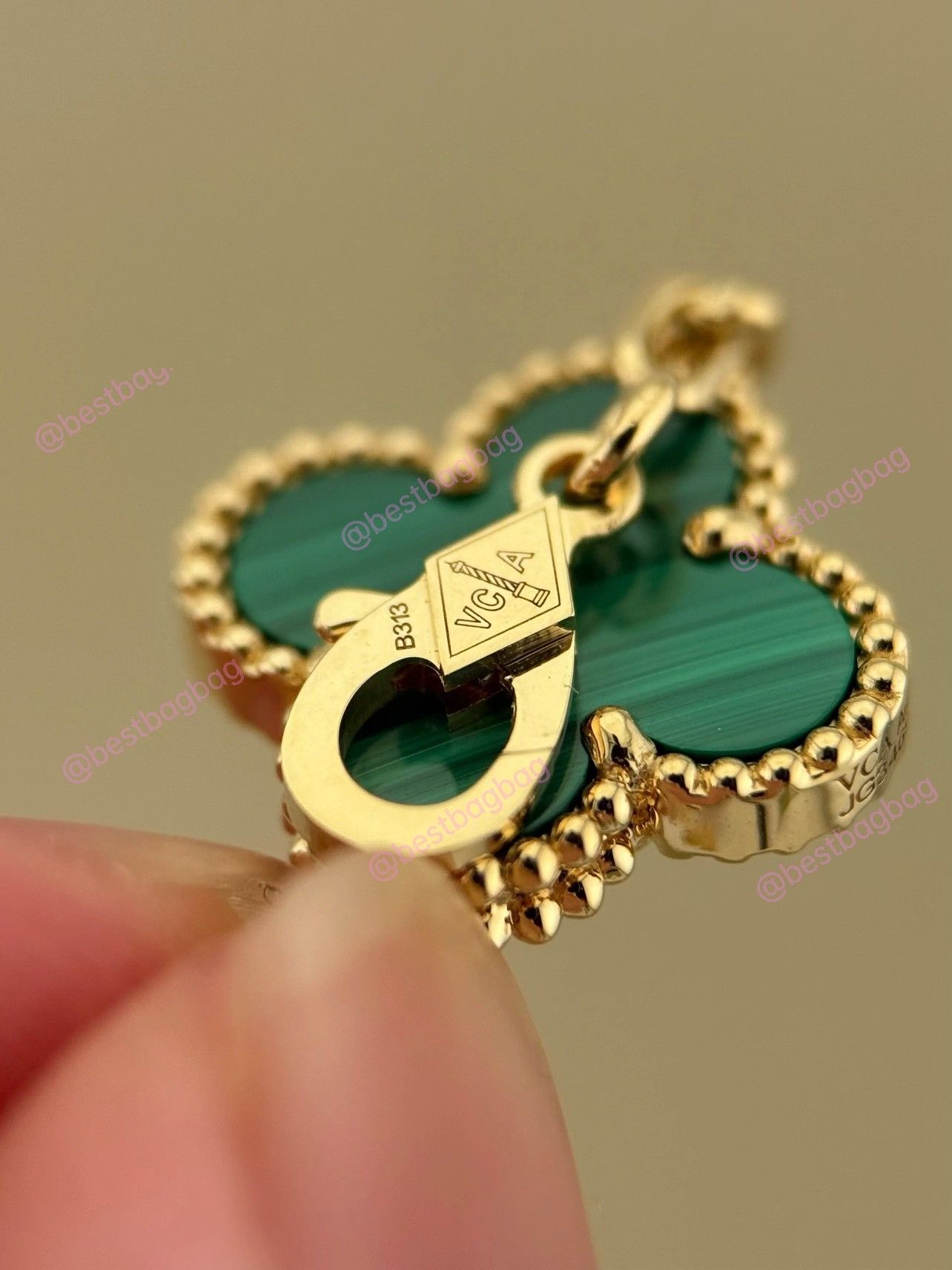 Van Cleef & Arpels four-leaf malachite five-flower bracelet, Women's ...