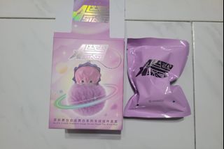 Alien stage anakt collection acrylic keychain (luka), Hobbies & Toys ...