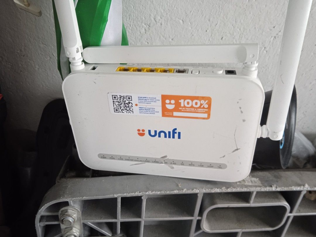 Unifi Combo Box AX3000 Router Fiberhome, Computers & Tech, Parts ...