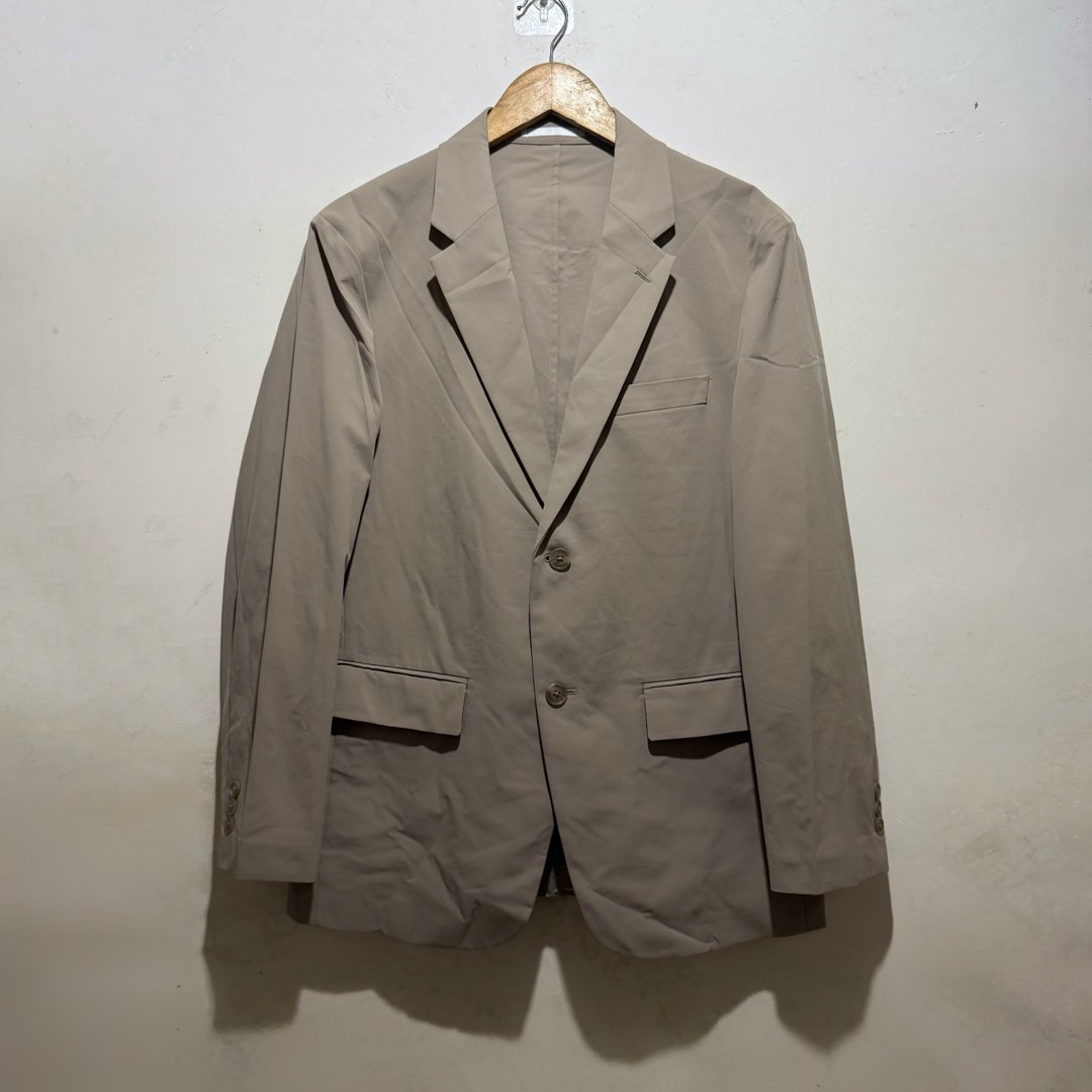 Uniqlo Miracle Air Jacket, Men's Fashion, Coats, Jackets and Outerwear ...