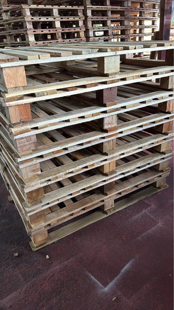 Used Wooden Pallets - Stackable, Everything Else on Carousell